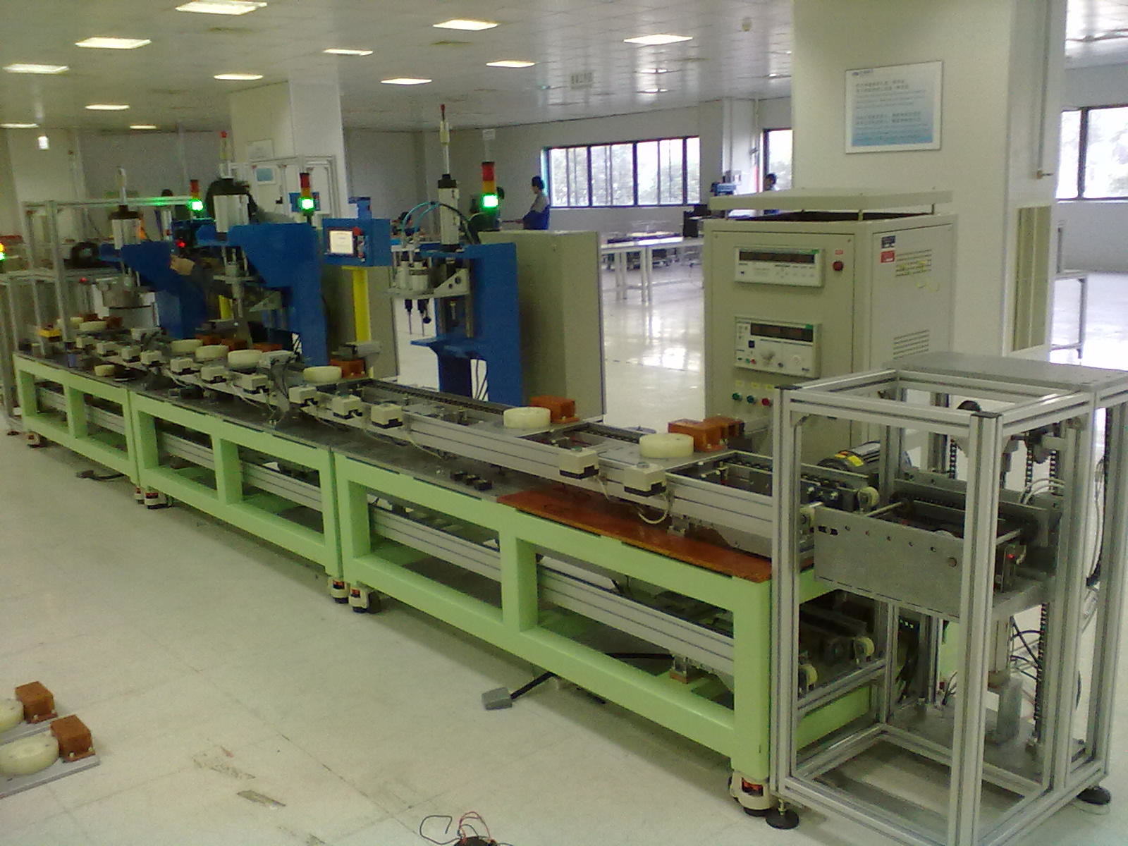 Totally Customized Ford Motor Assembly Line For Making The Exclusive ...